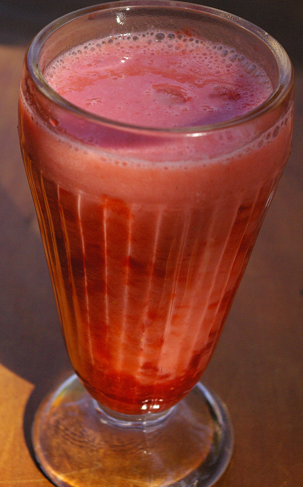 Frapê vegetariano de morango